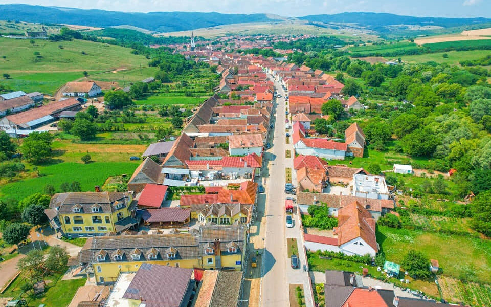 Strada Mihai Eminescu din Gârbova va beneficia de un sistem subteran de ...